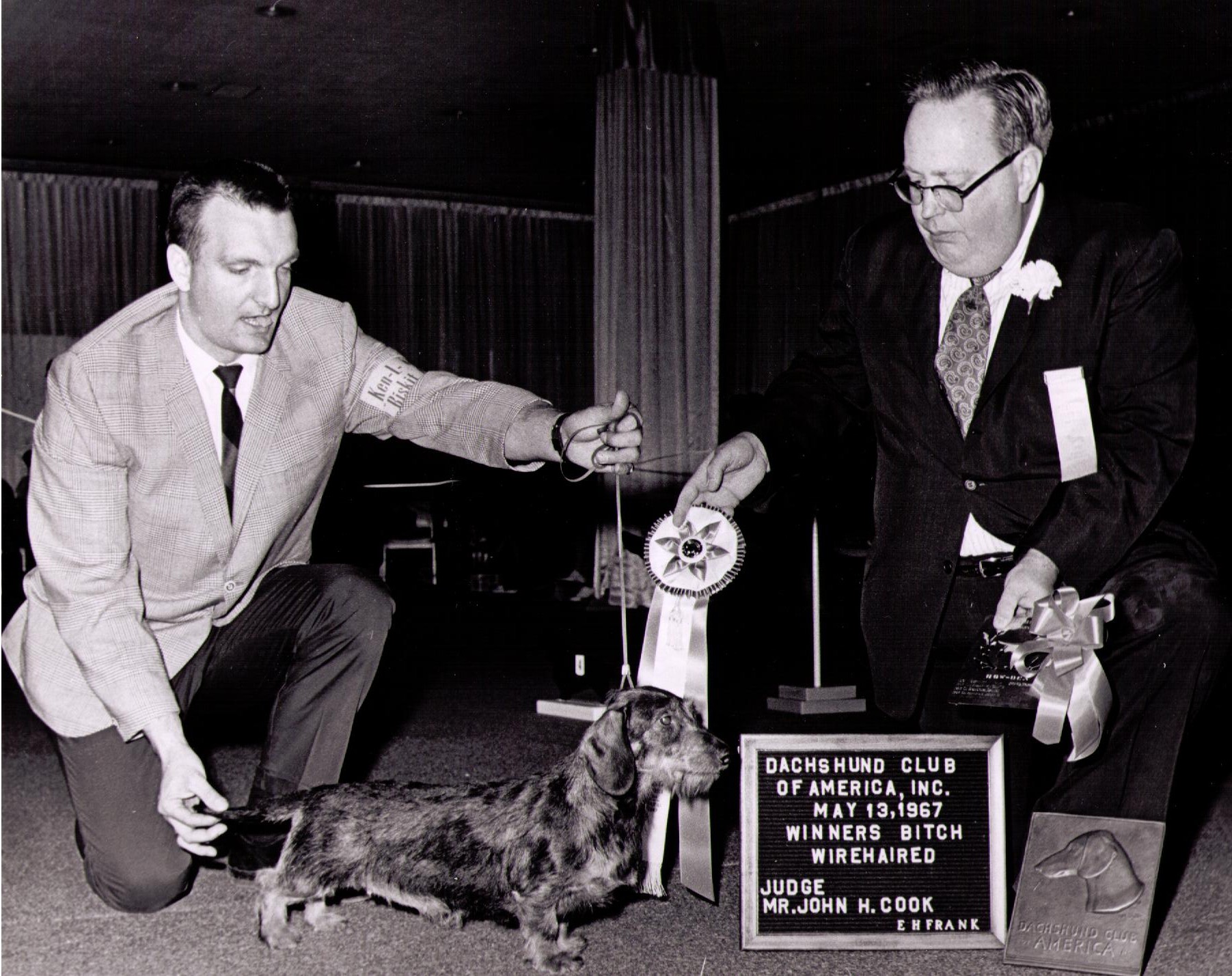 Handler Bob Bercich Judge John Cook